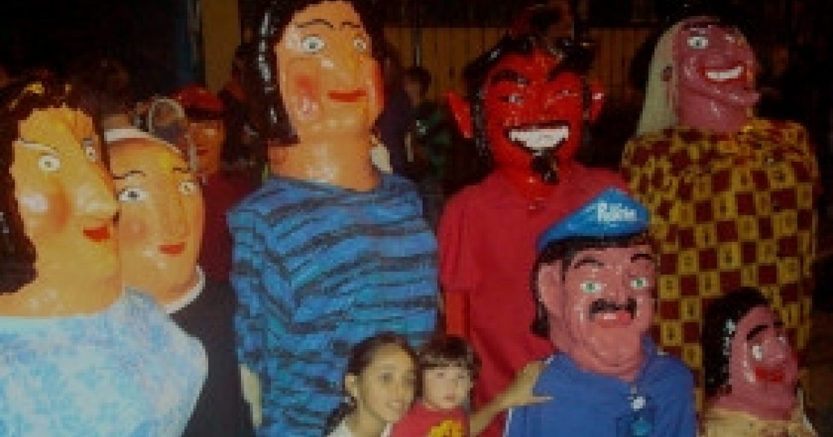 How To Celebrate "Día de la Mascarada" in Costa Rica