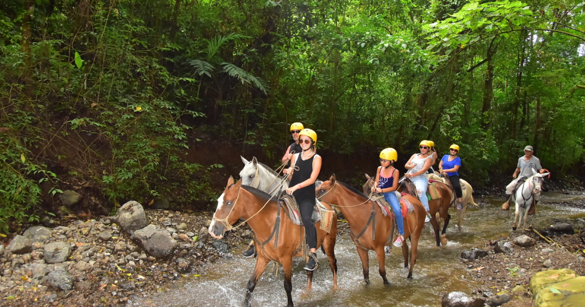 Cabalgatas en Costa Rica | Adventure Tours Costa Rica