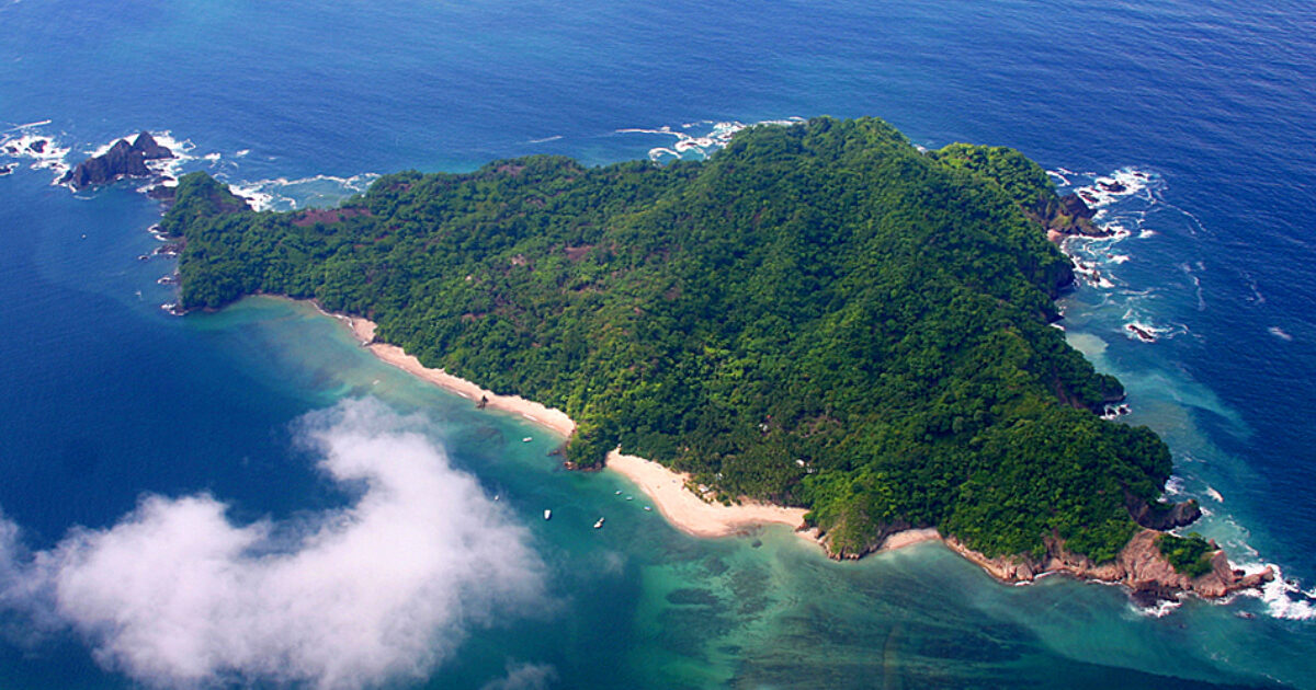 Exploring Tortuga Island | Adventure Travel in Costa Rica